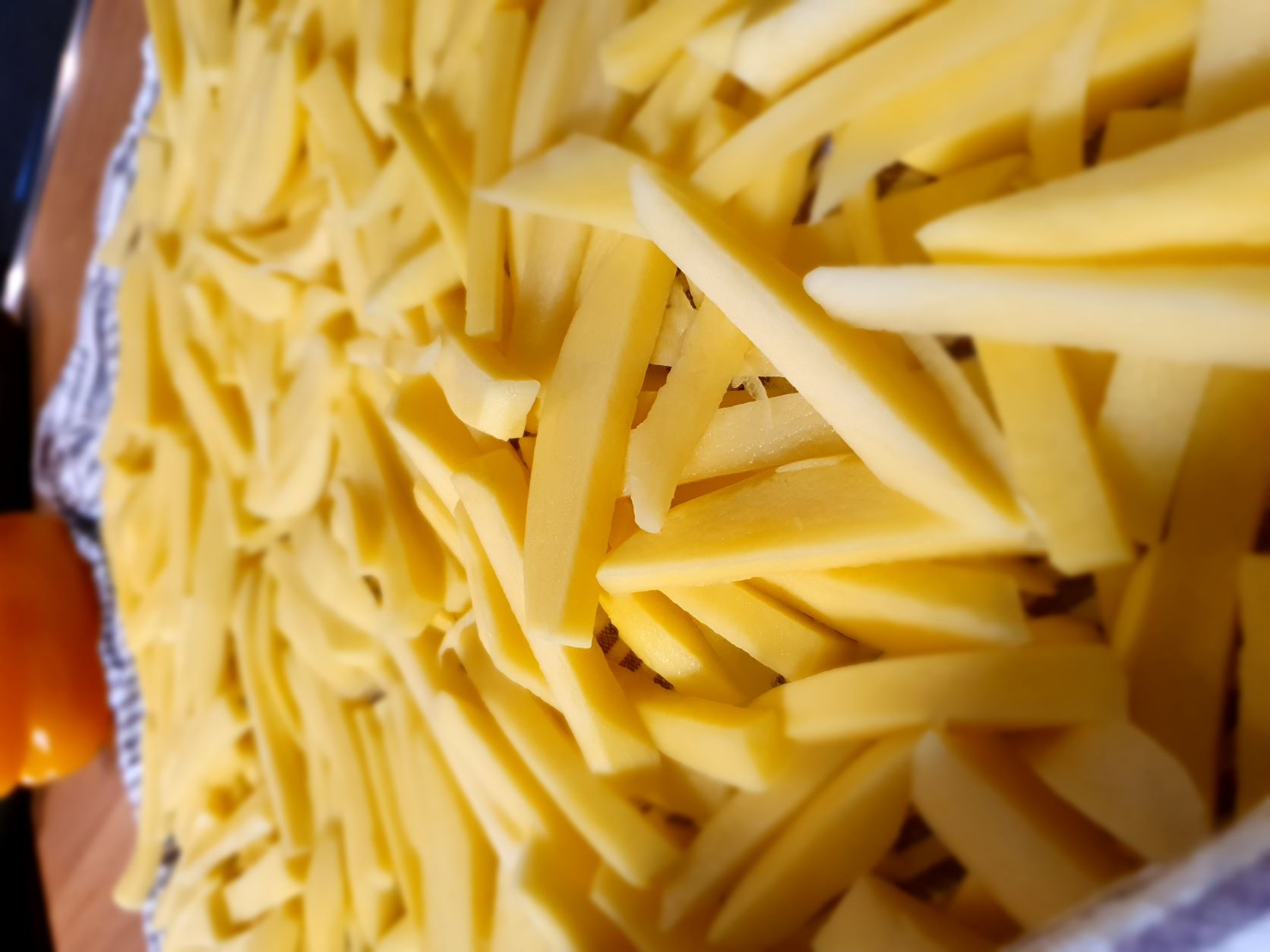 Knusprige selbstgemachte Pommes - so klappt's - LifeBySchmidt